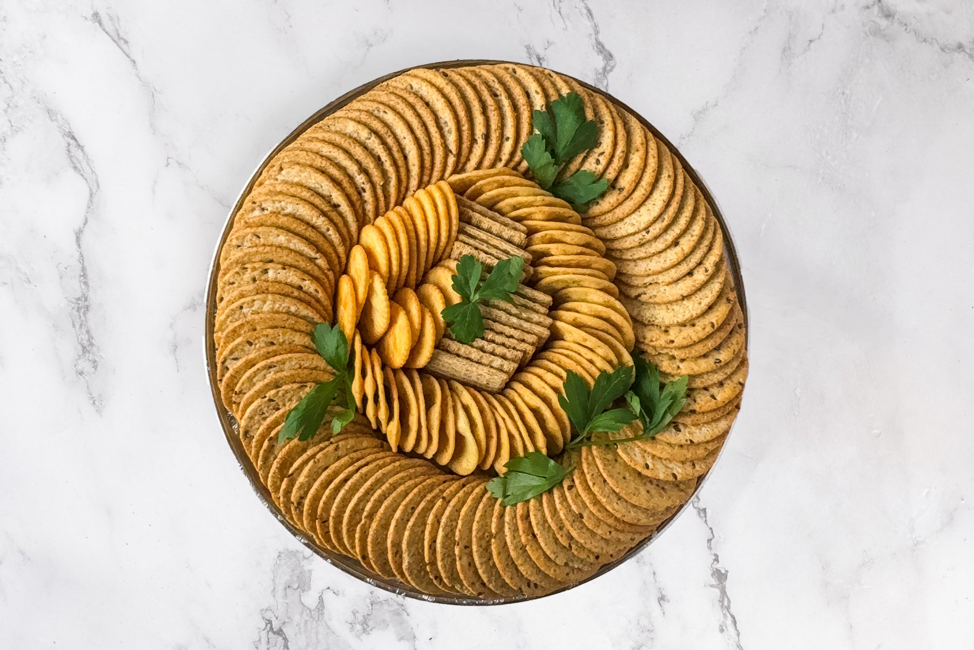 Assorted Crackers Platter – La Casa Dolce